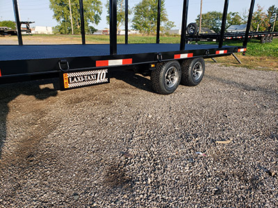 F.M. Manufacturing, Inc. | Laxi-Taxi Flatbed™